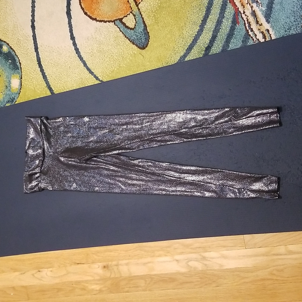 Gold Stitches Charcoal Shattered Glass Leggings - Gem